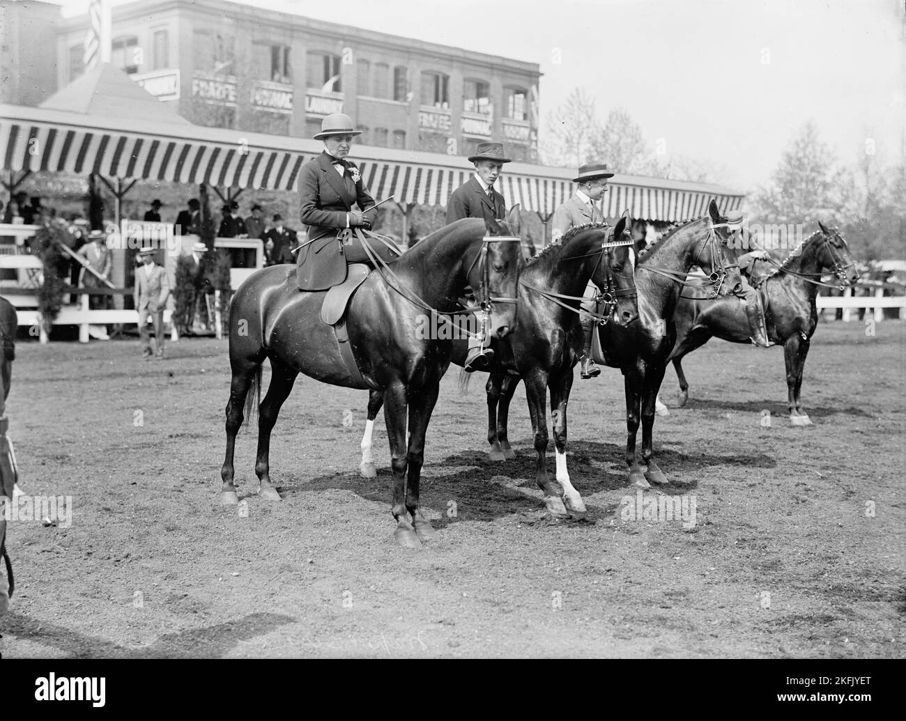 Rasmussen, Miss Elen - Horse Show, 1914 Stock Photo - Alamy