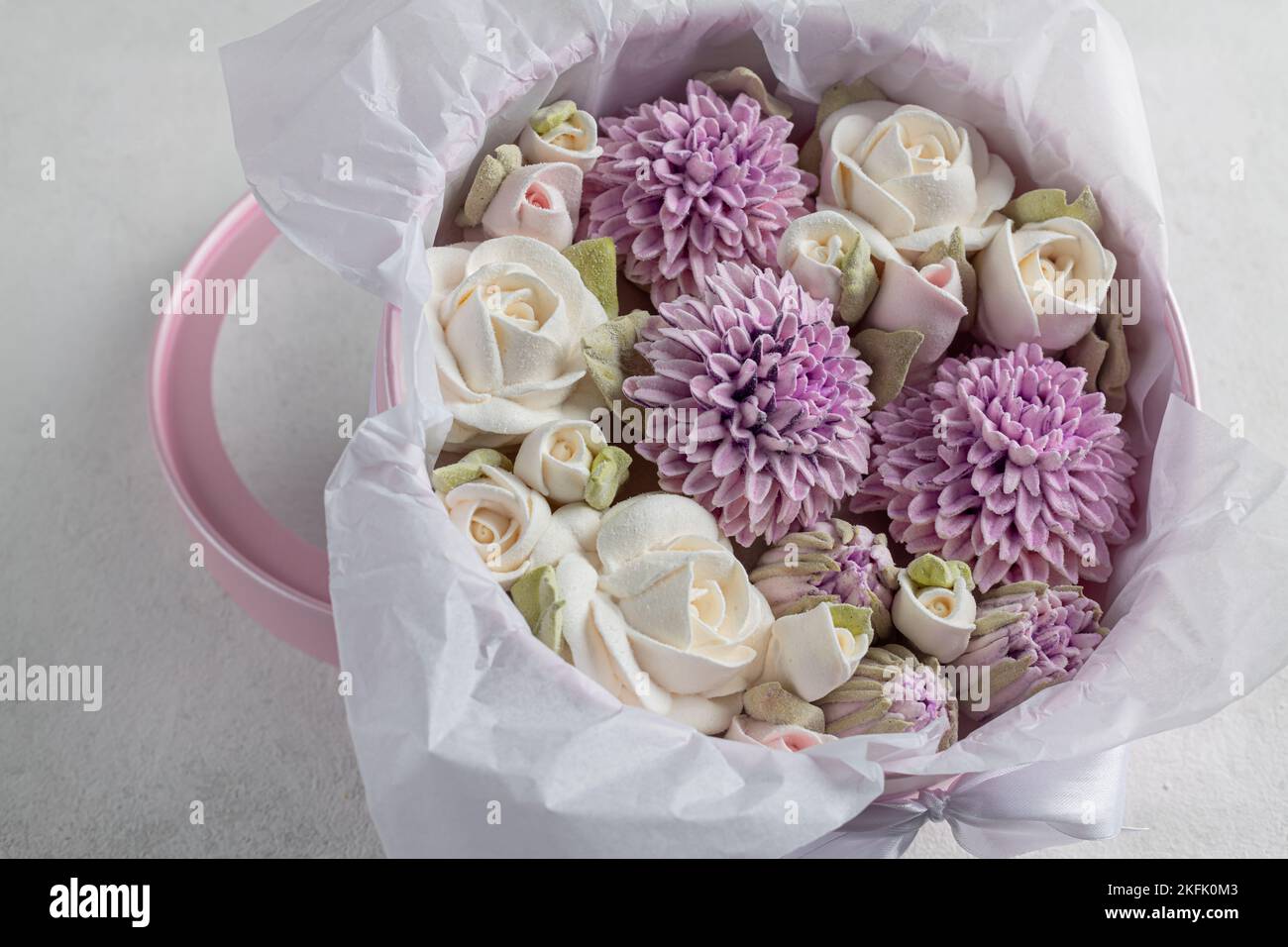 homemade Zephyr in a gift box, a beautiful delicate bouquet of Zephyr ...