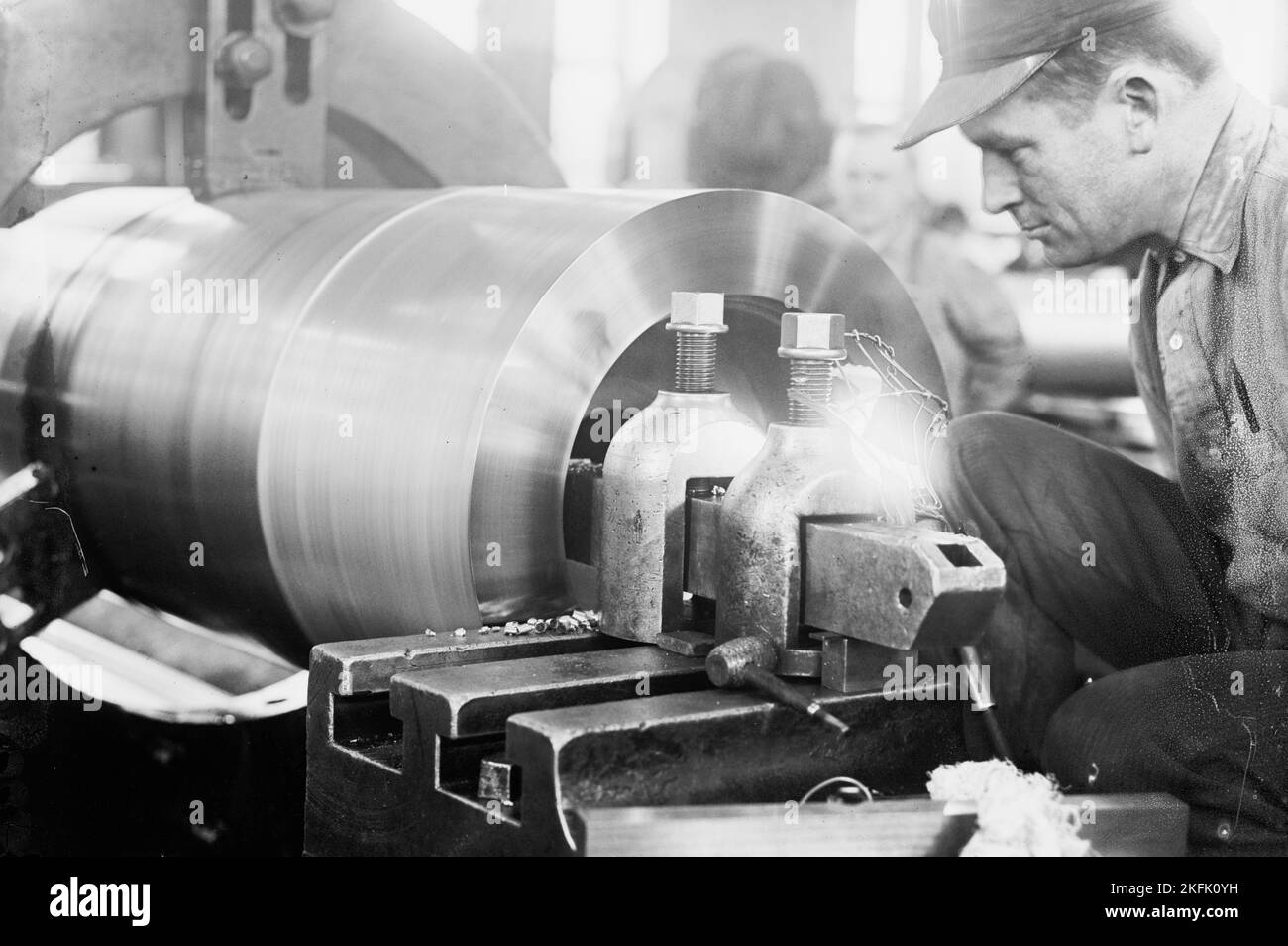 Navy Yard, U.S., Washington - Turning, Examining And Boring A 5 Inch ...