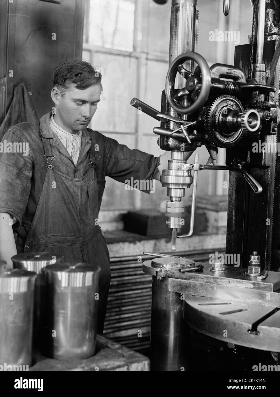 Torpedo factory art hi-res stock photography and images - Alamy