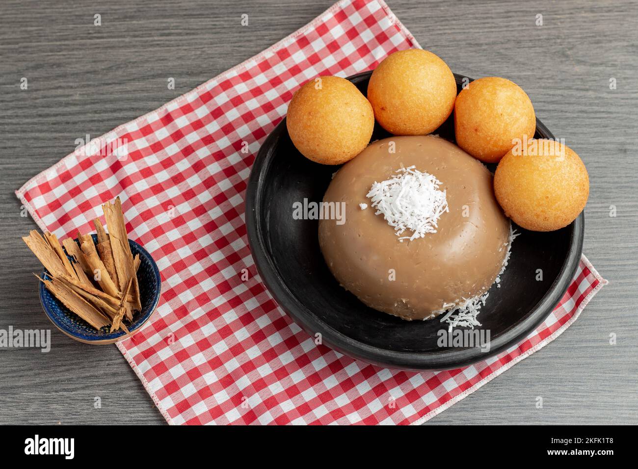 Buñuelos and natilla colombian food Stock Photo - Alamy