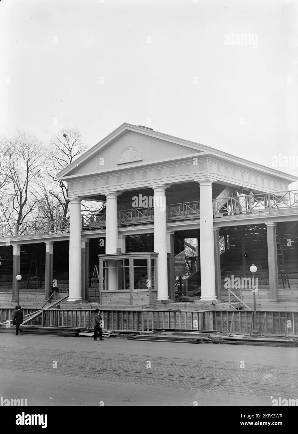 Inaugural Stands - Court of Honor Before White House, 1913 Stock Photo ...
