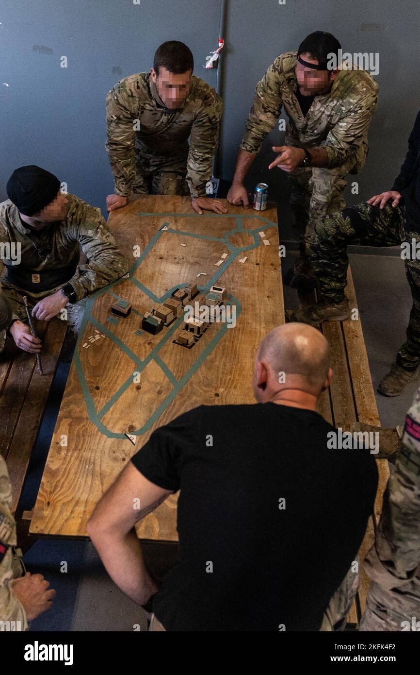 United Kingdom Royal Marines from 45 Commando and U.S. Army Green ...