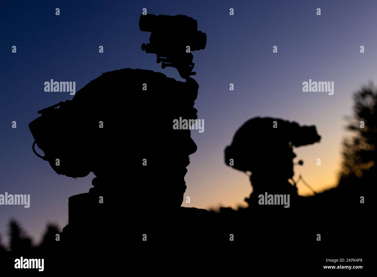 United Kingdom Royal Marines from 45 Commando and U.S. Army Green ...