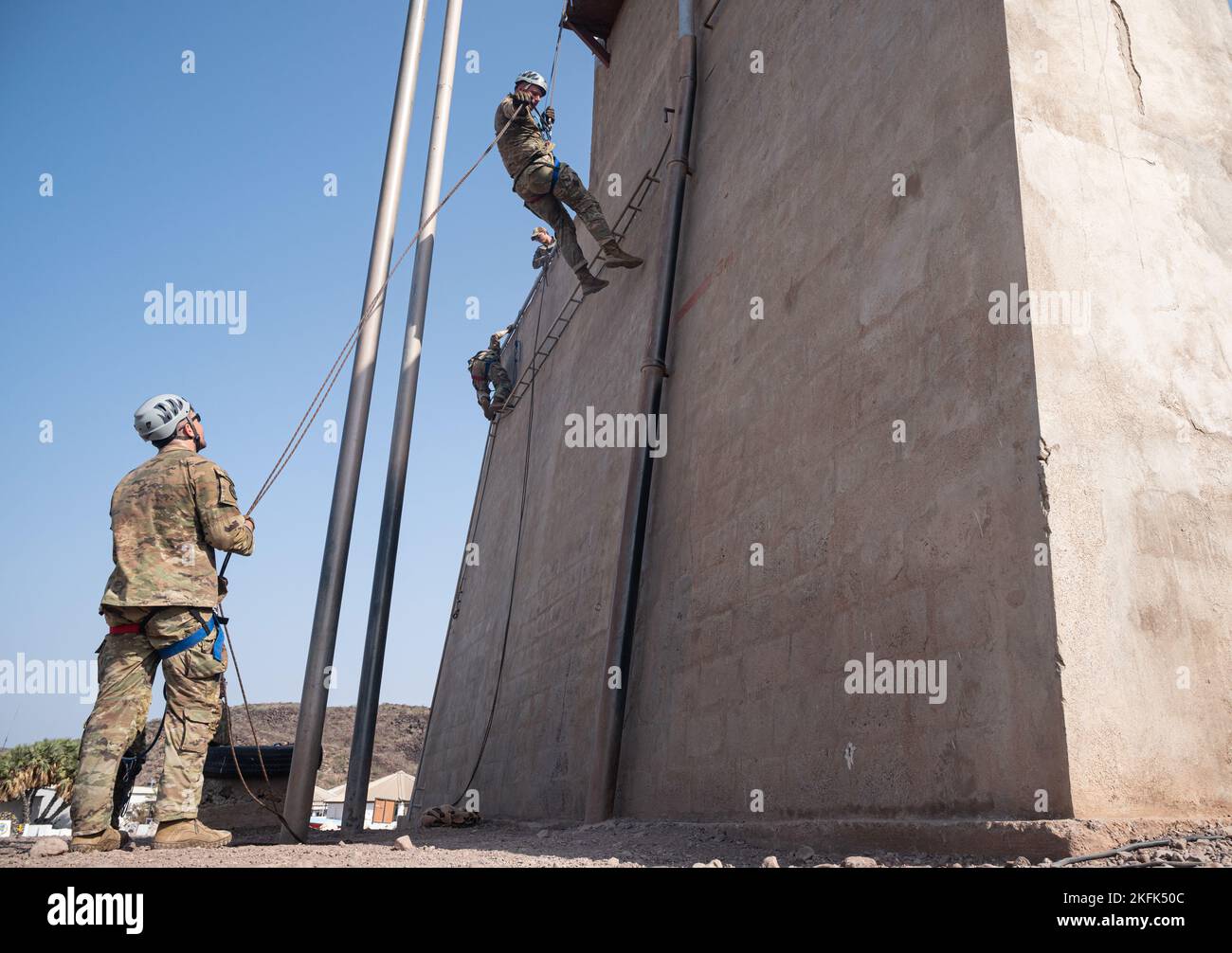 U.S. Army Soldiers assigned to Combined Joint Task Force - Horn of ...