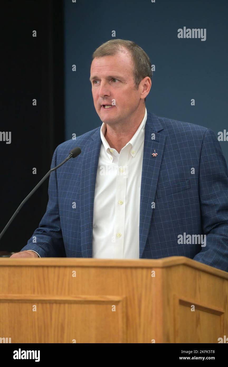 Retired U.S Air Force Col. Jeffrey Wiegand addresses attendees ...