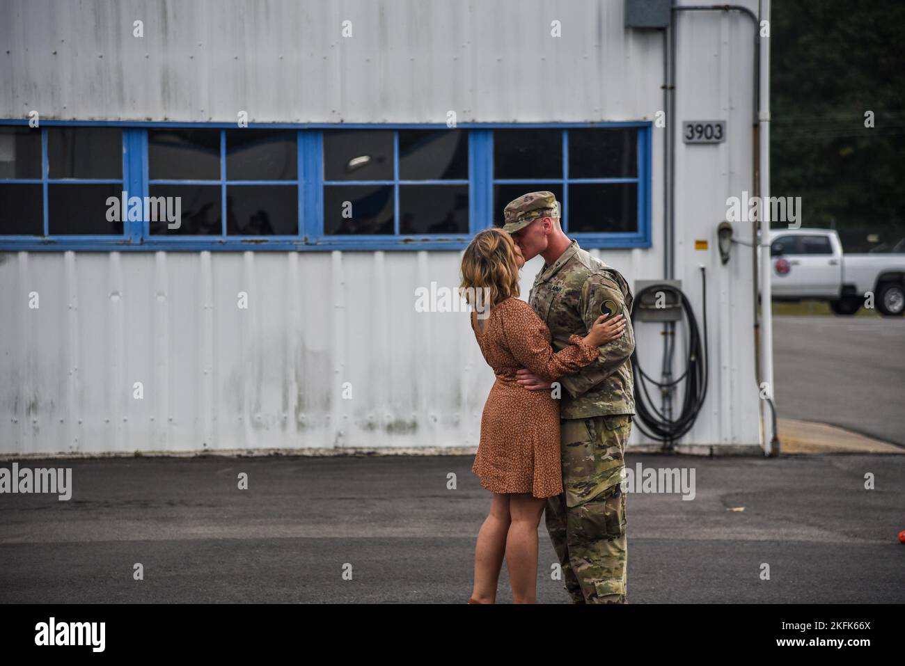 The first group of Virginia National Guard Soldiers assigned to Task ...