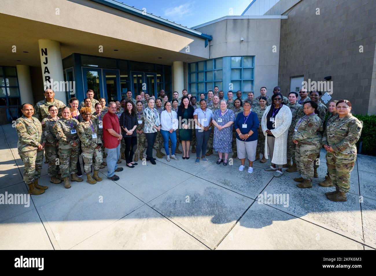 Army protocol program training manager hi-res stock photography and ...