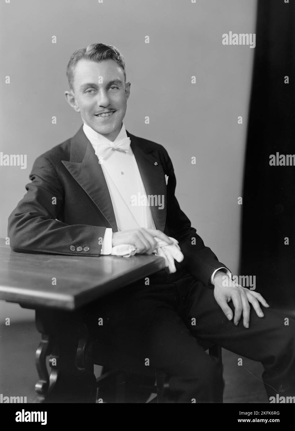 Clarke P. Cole, Portrait, 1940 Stock Photo - Alamy