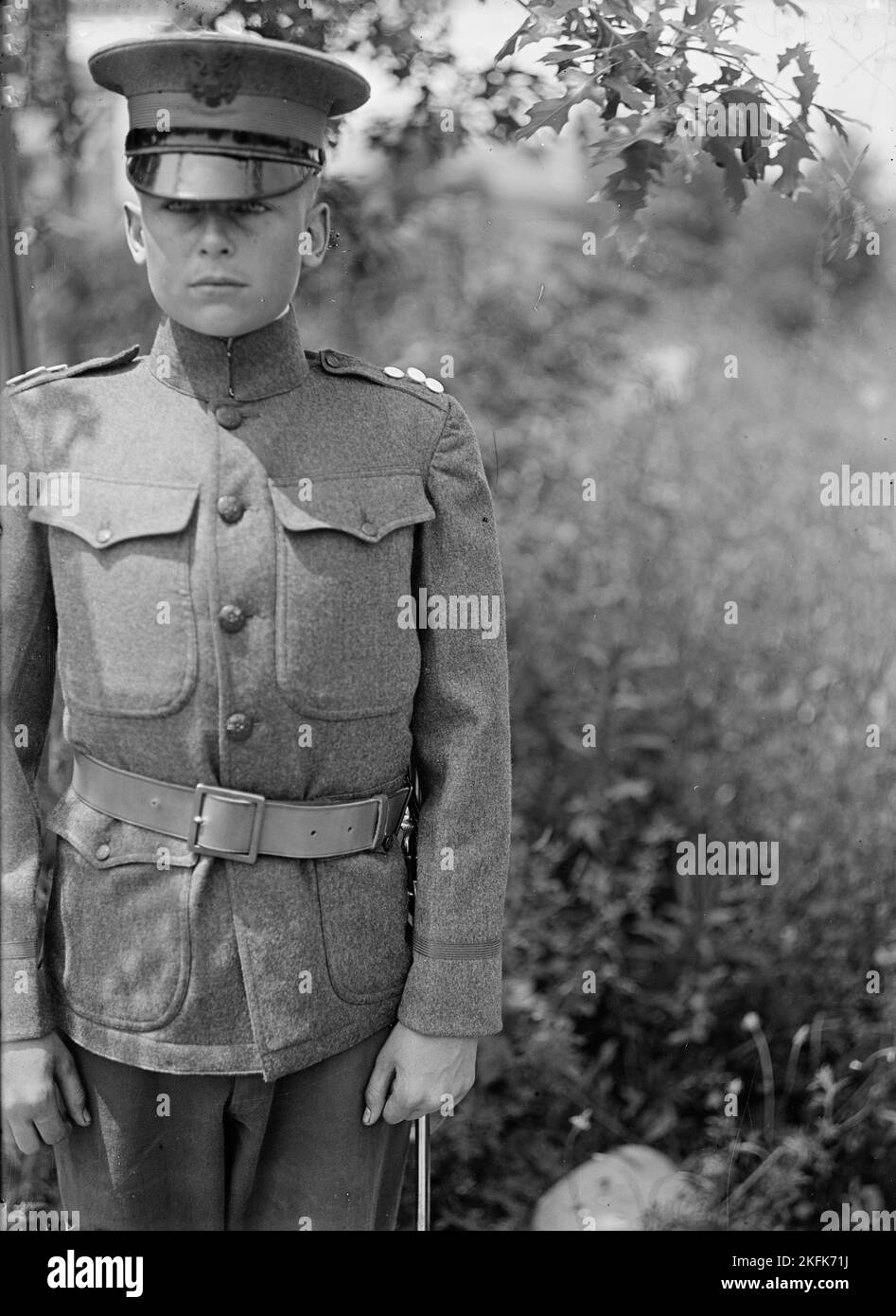 Lieutenant L.V. Castner, Junior American Guard, 1917. First World War ...