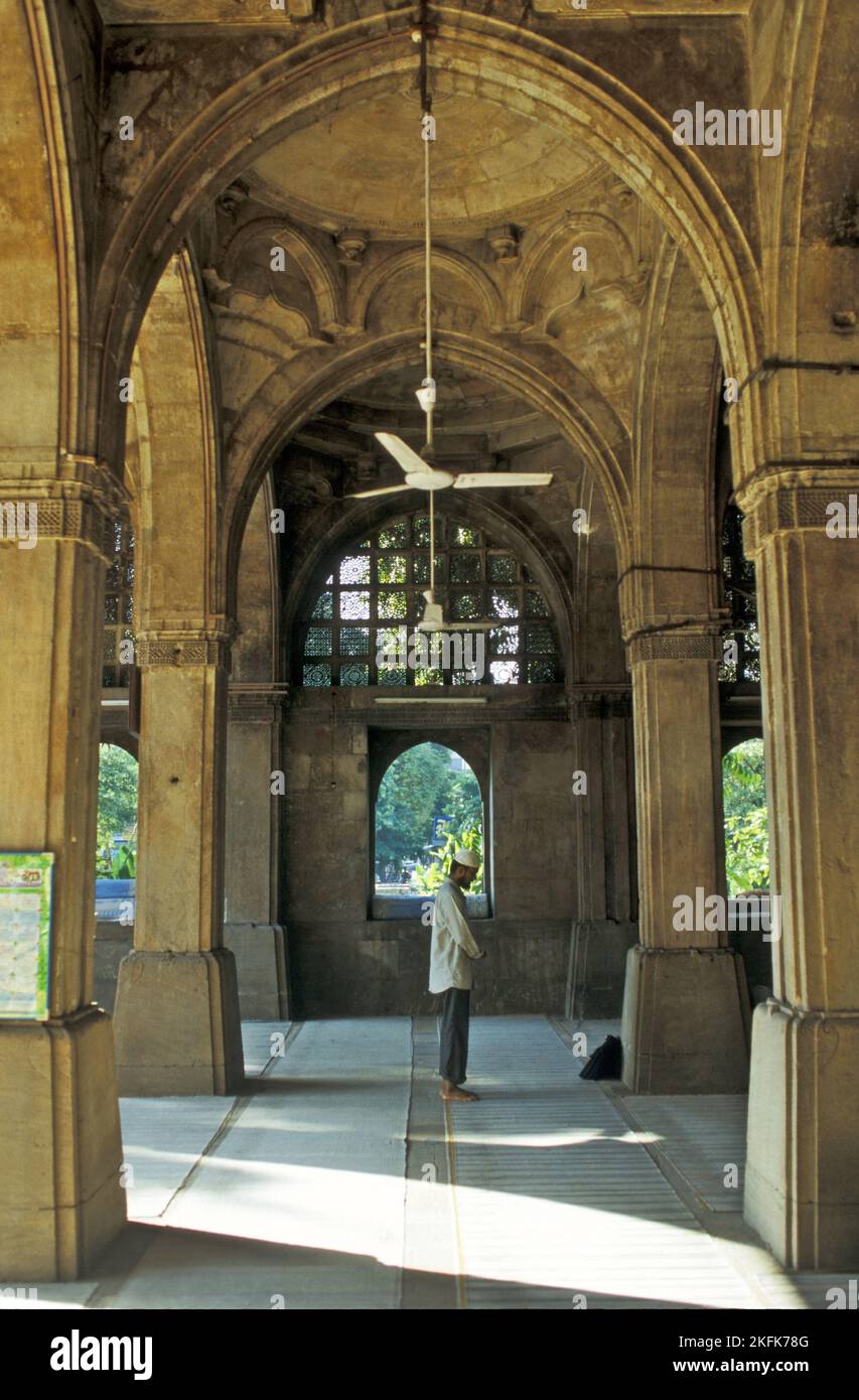 Colonnades of the historic Sidi Saeed Mosque in Ahmedabad, Gujarat ...