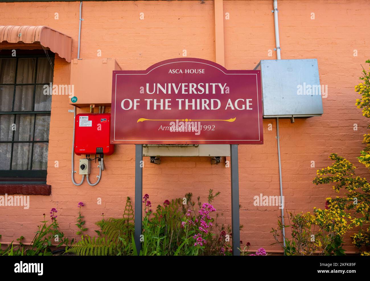 University of new england armidale hi-res stock photography and images ...