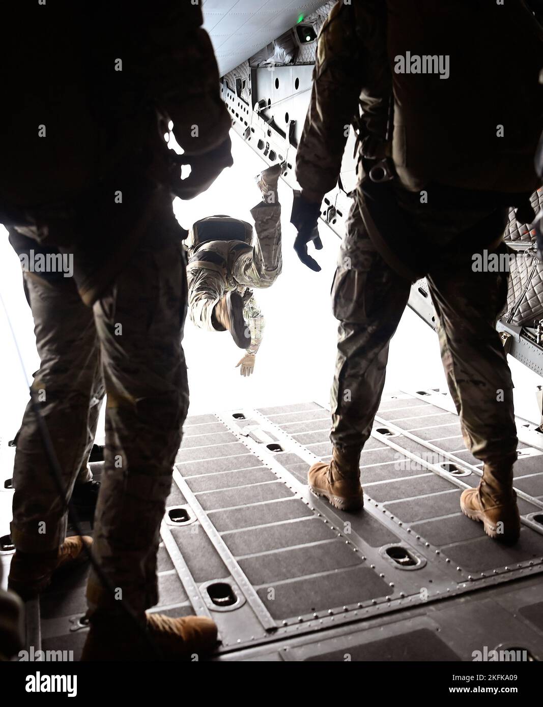 A Soldier from the U.S. Army John F. Kennedy Special Warfare Center and ...