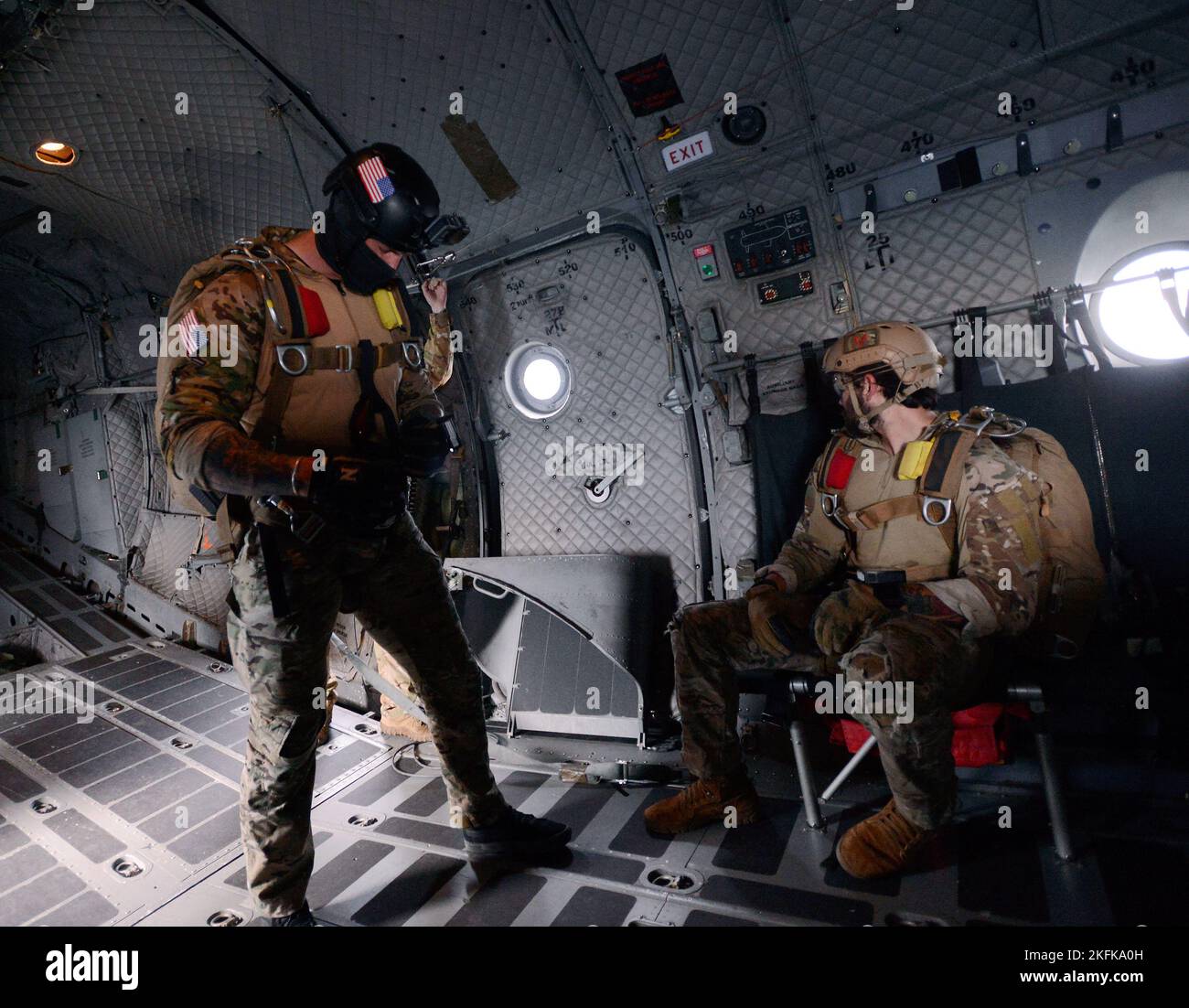 Soldiers from the U.S. Army John F. Kennedy Special Warfare Center and ...