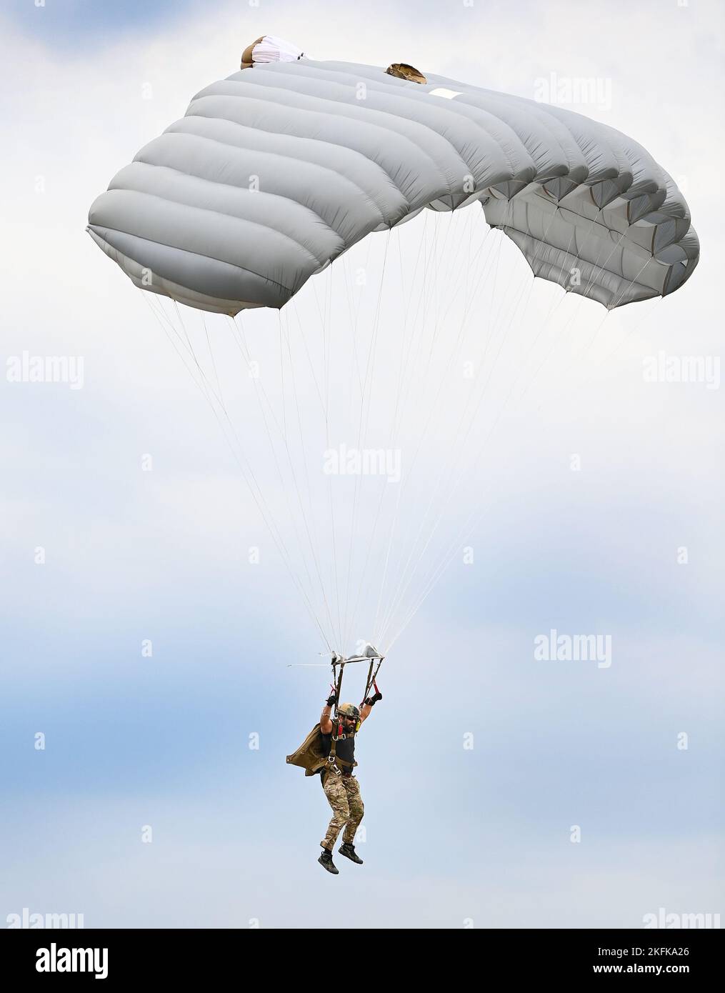 A Soldier from the U.S. Army John F. Kennedy Special Warfare Center and ...