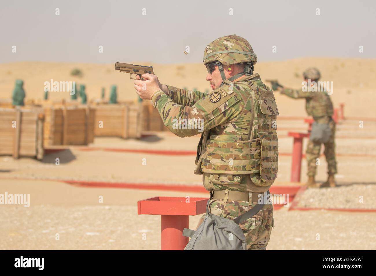 U.S. Army Soldiers from the 35th Infantry Division conduct M17 and M4 ...