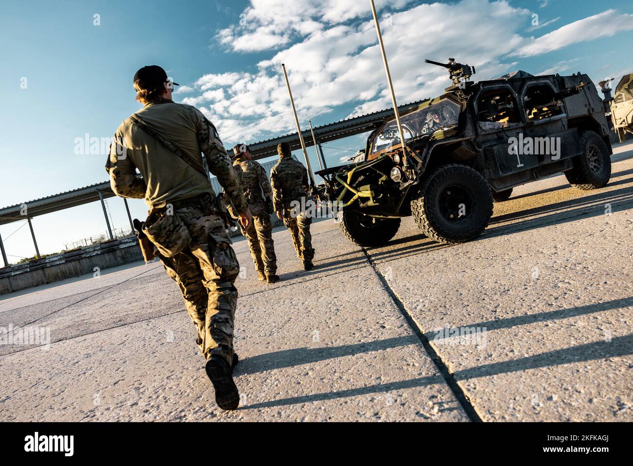 United Kingdom Royal Marines from 45 Commando and U.S. Army Green ...