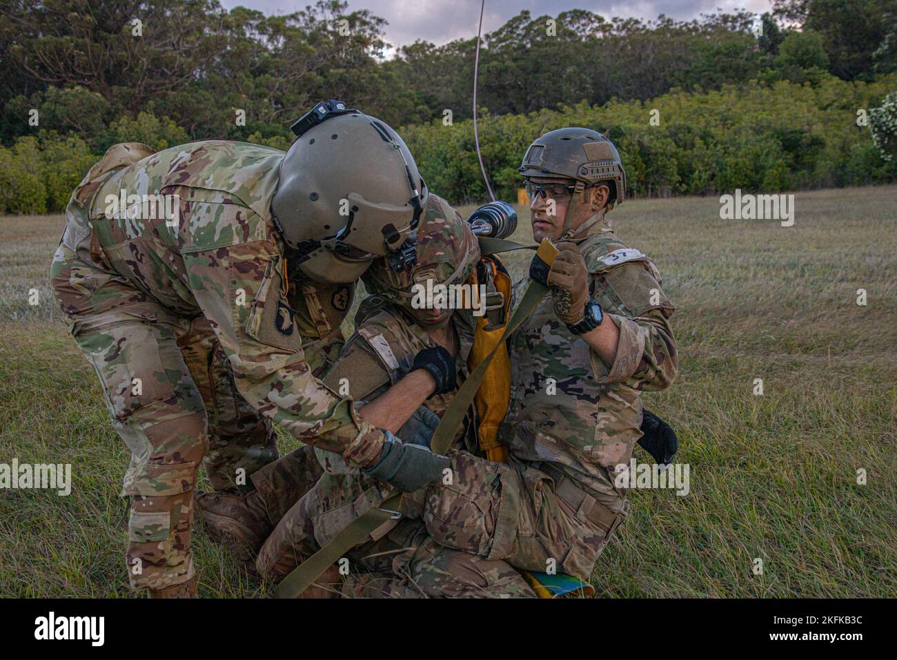 U.S. Army Soldiers participating in Jungle School perform medical ...