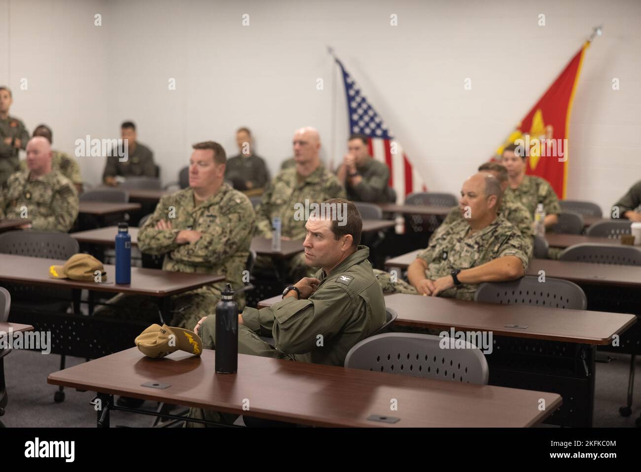 Students with the U.S. Navy Senior Amphibious Warfare Course (SAWOC ...