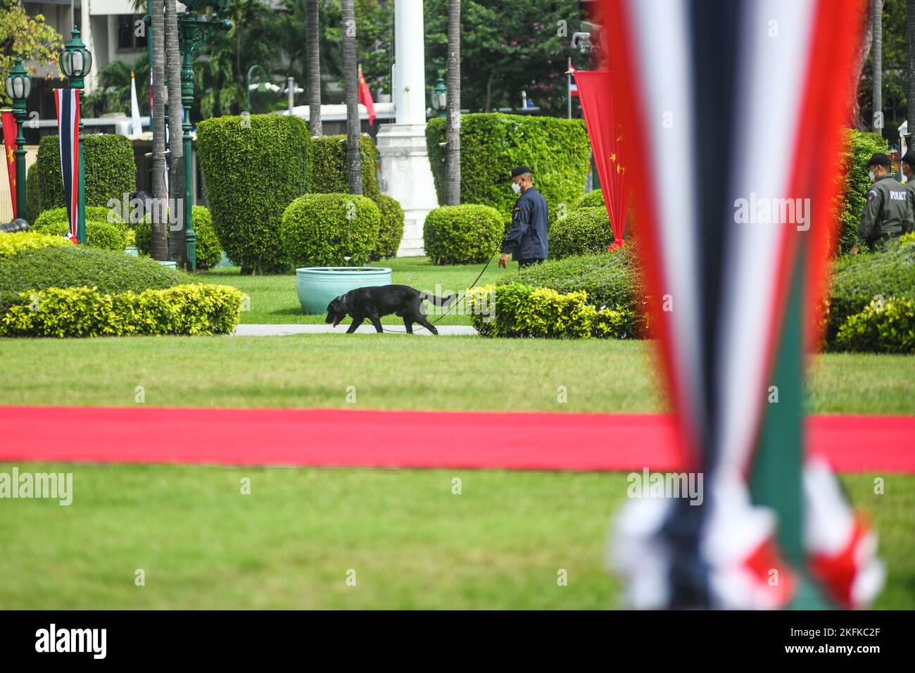 K-9 officer ensures security before the arrival of Xi Jinping President ...