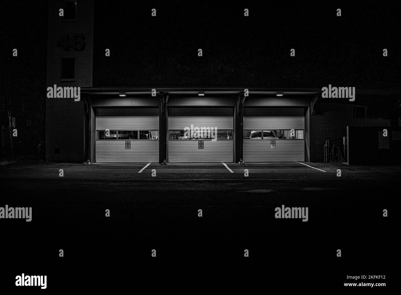 Repair garages hi-res stock photography and images - Alamy