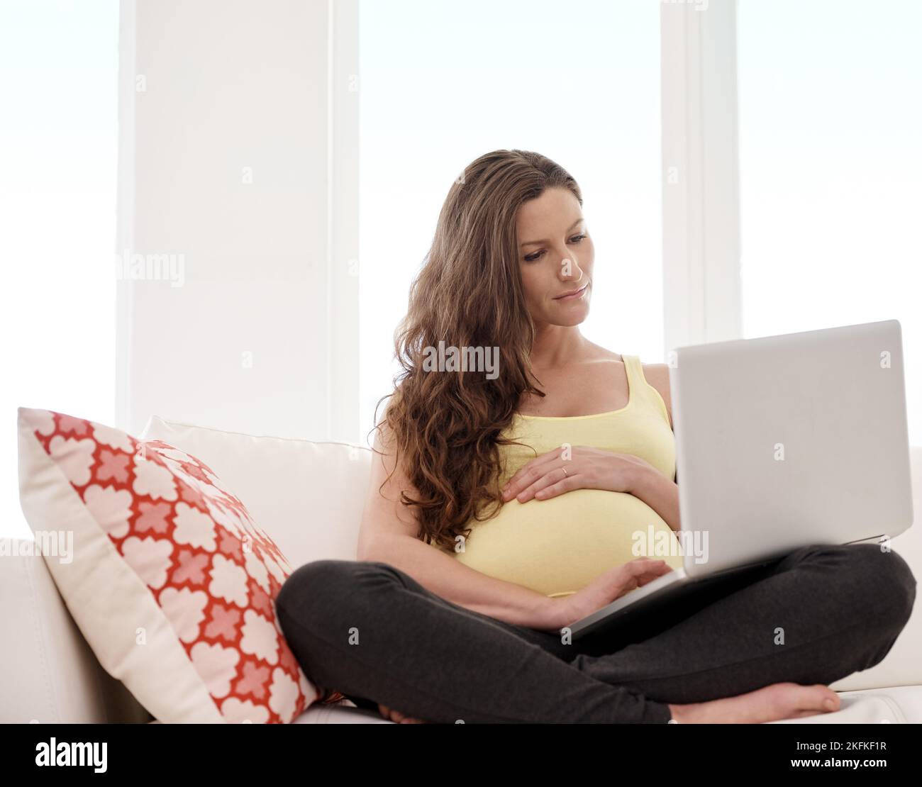 Natural home birth hi-res stock photography and images - Alamy