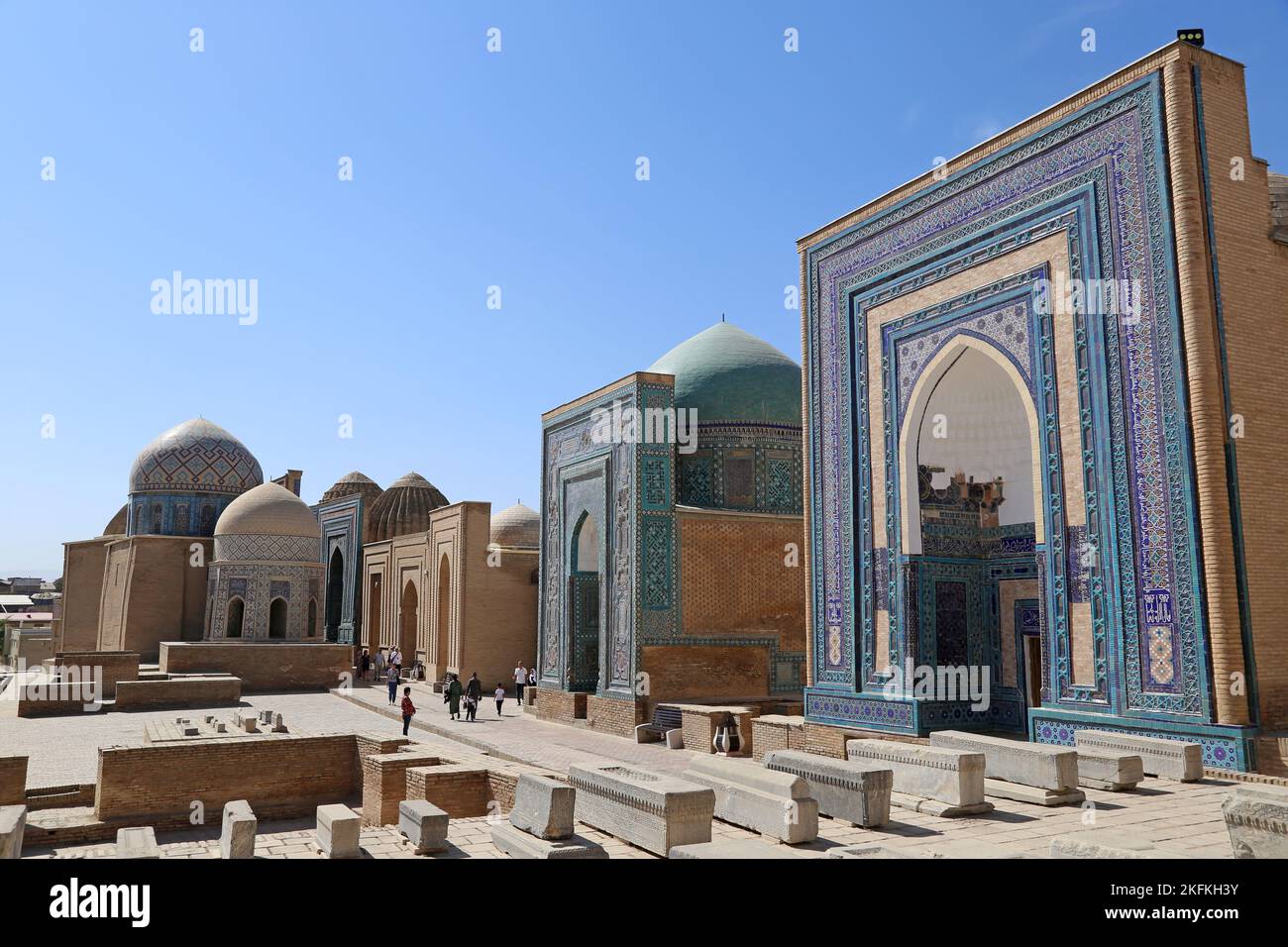 The silk road samarkand tourism centre hi-res stock photography and ...