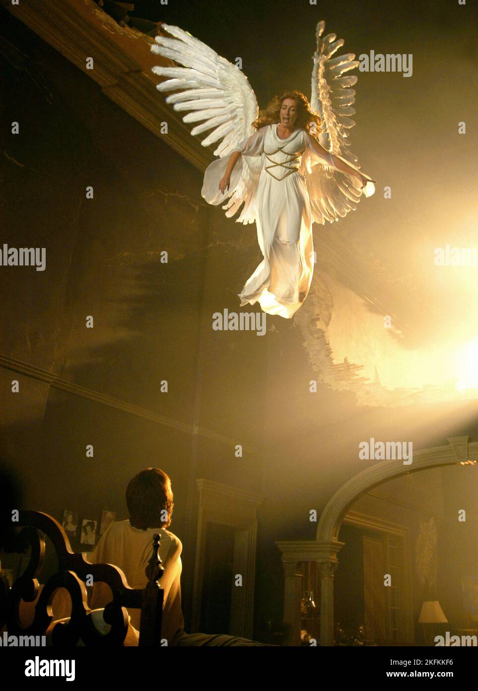 EMMA THOMPSON in ANGELS IN AMERICA (2003), directed by MIKE NICHOLS ...
