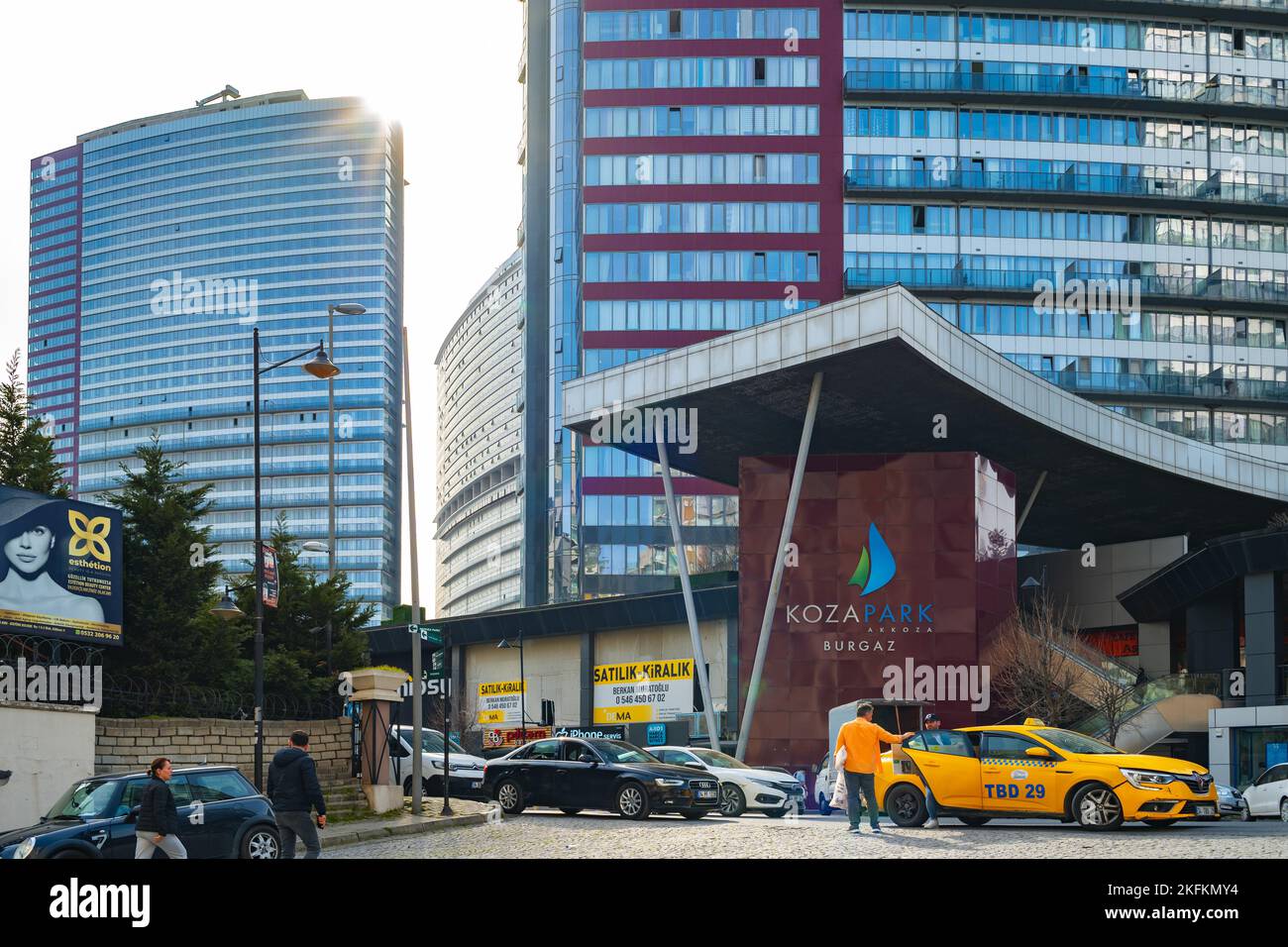 ISTANBUL, TURKEY - MARCH 30, 2022 : View of modern residential ...