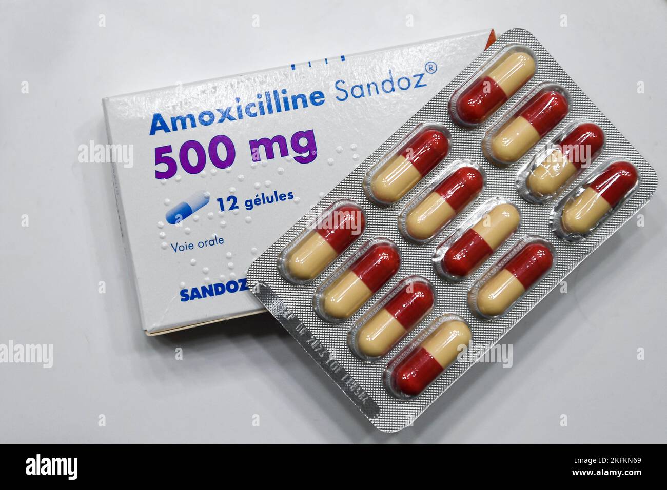 Drug scarcity hi-res stock photography and images - Alamy
