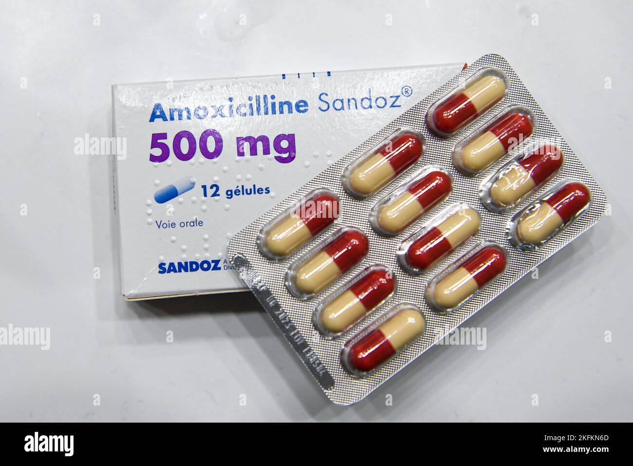Drug scarcity hi-res stock photography and images - Alamy
