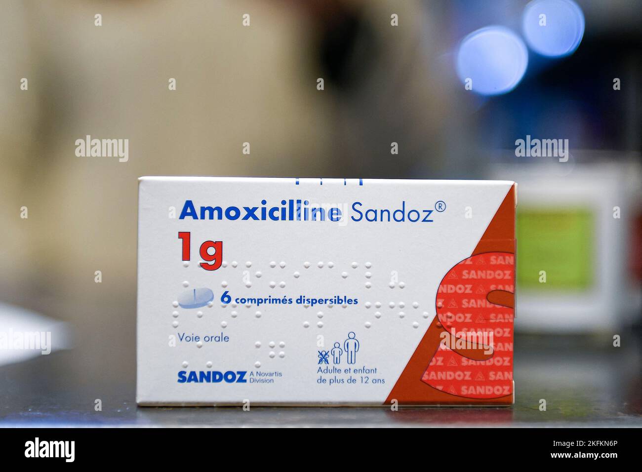 Drug scarcity hi-res stock photography and images - Alamy