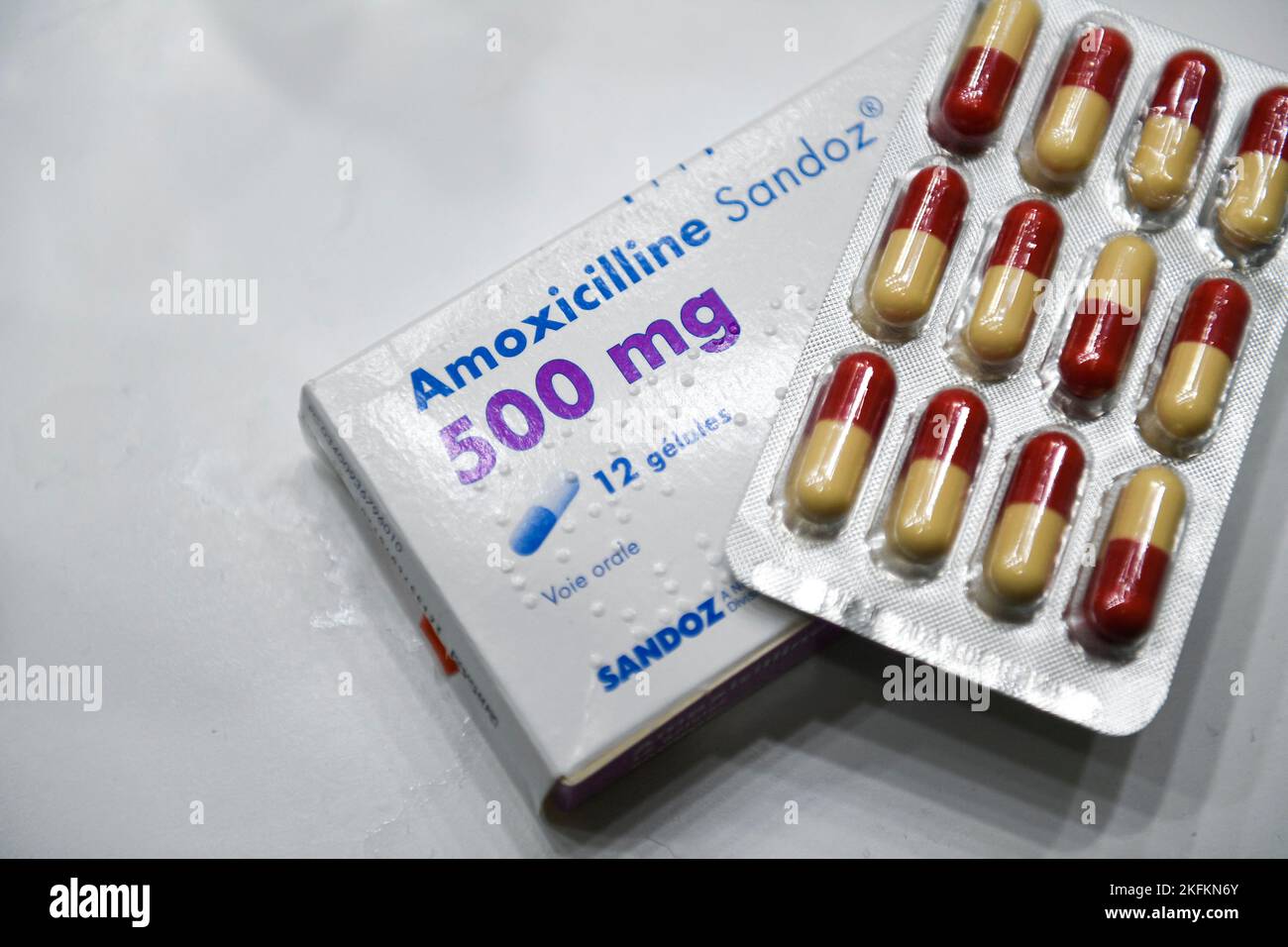 Drug scarcity hi-res stock photography and images - Alamy
