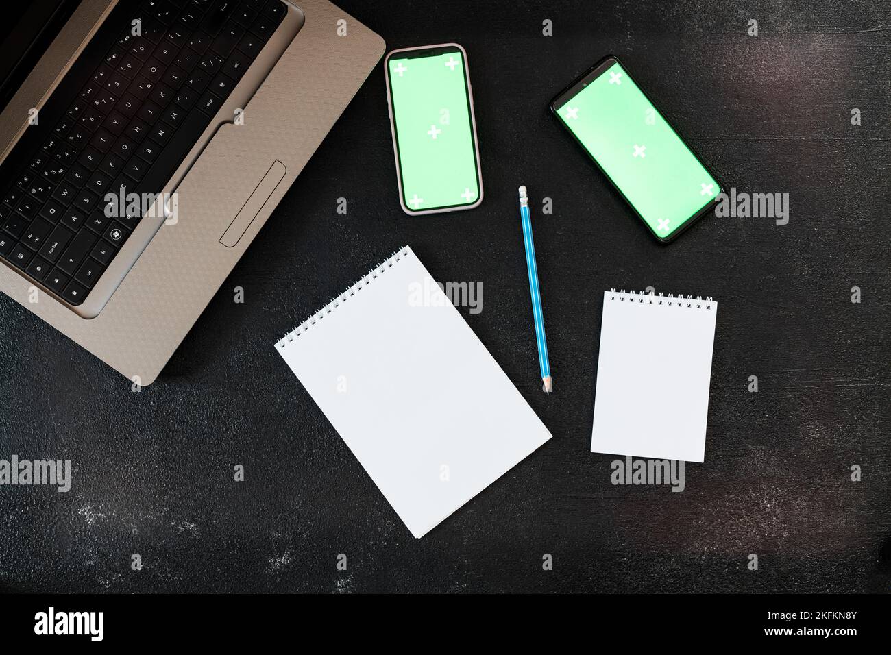 green screen mobile phone, green screen mobile phone layout template ...