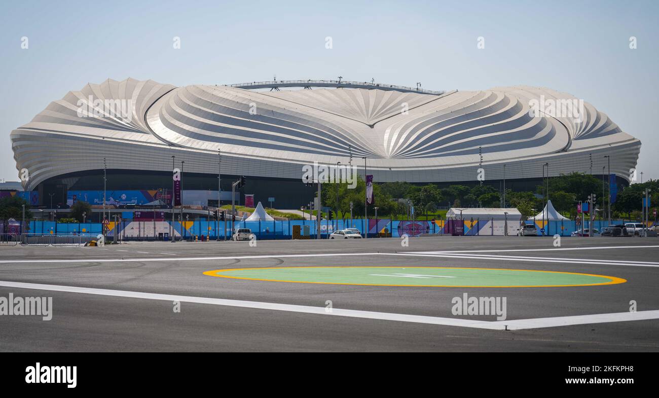 (221119) -- DOHA, Nov. 19, 2022 (Xinhua) -- This photo taken on Nov. 18 ...