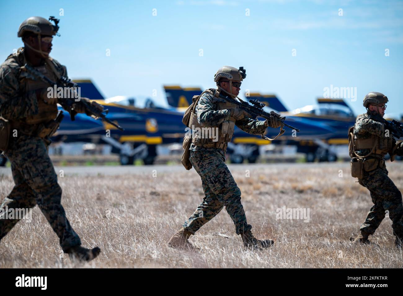 U.S. Marine Infantrymen with 3rd Battalion, 5th Marine Regiment, 1st ...