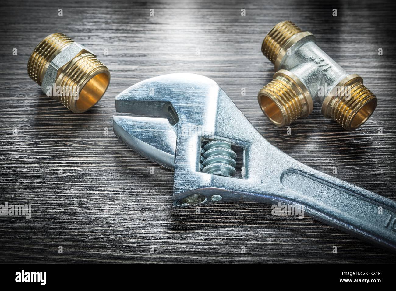 Threaded pipe fittings hi-res stock photography and images - Alamy