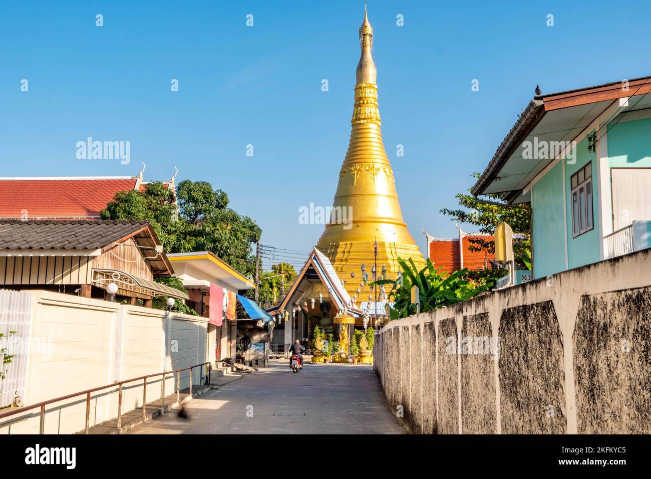 Buddhist temple in Mae Sot Thailand Stock Photo - Alamy