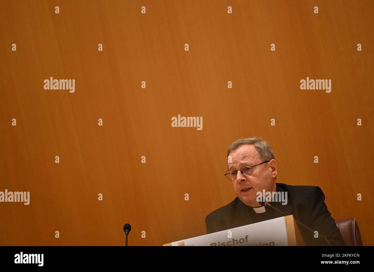 19 November 2022, Italy, Rom: The chairman of the German Bishops ...