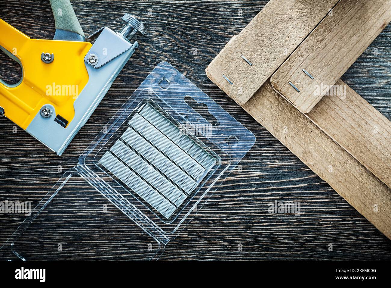 Building stapler gun staples wooden planks Stock Photo - Alamy