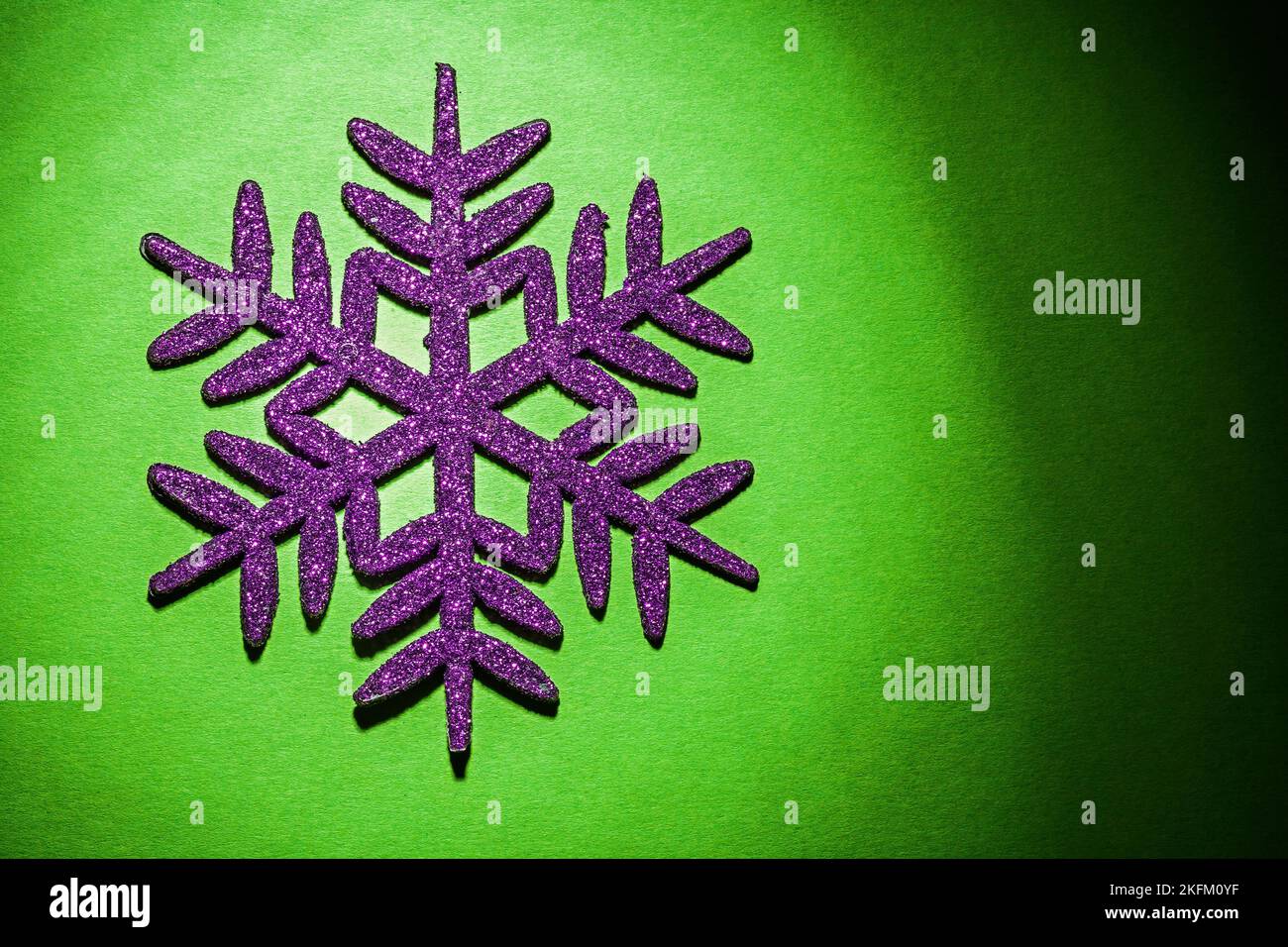 christmas toys simbol flake on green background horizontal version ...