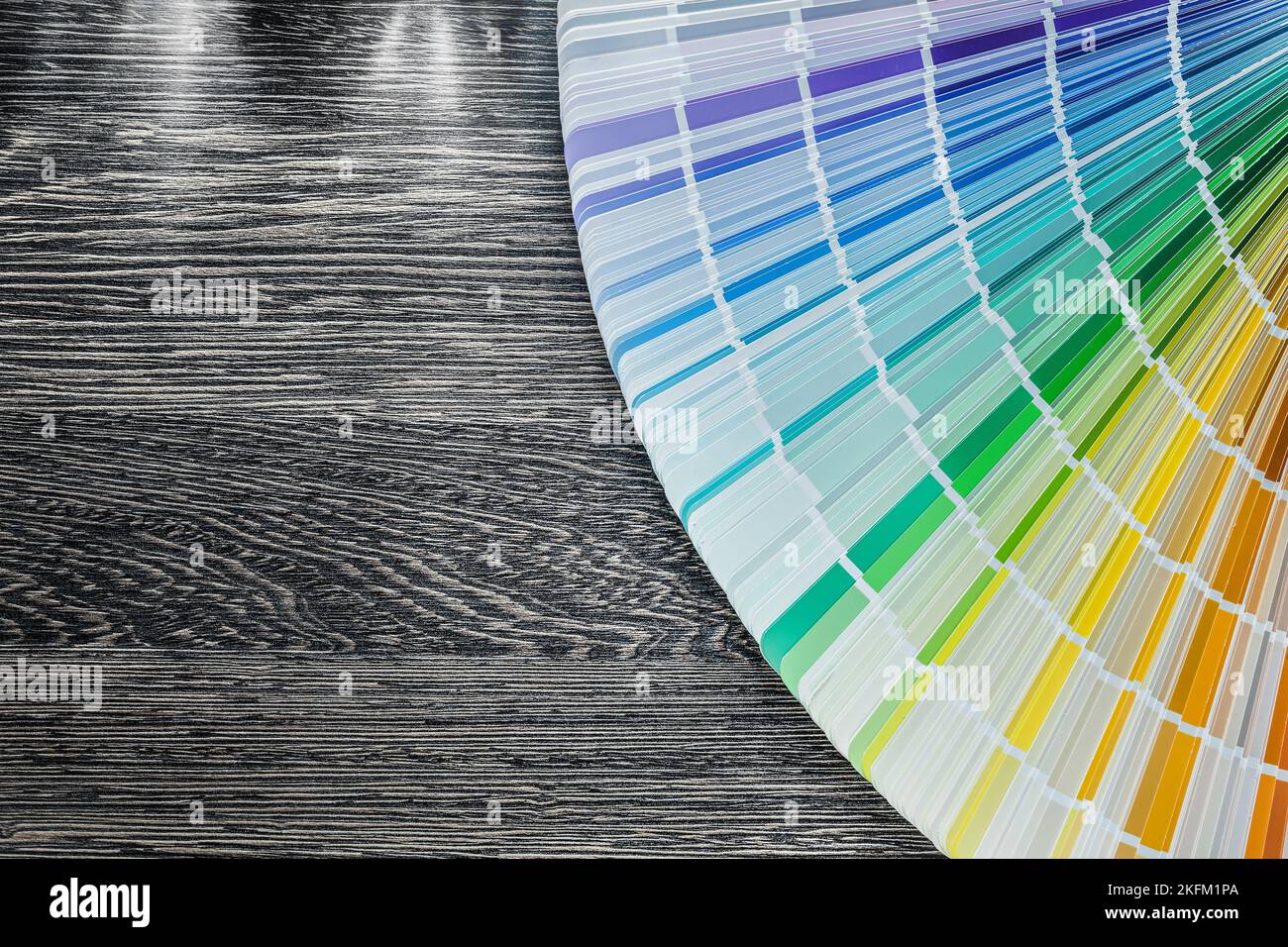 Palette fan hi-res stock photography and images - Alamy