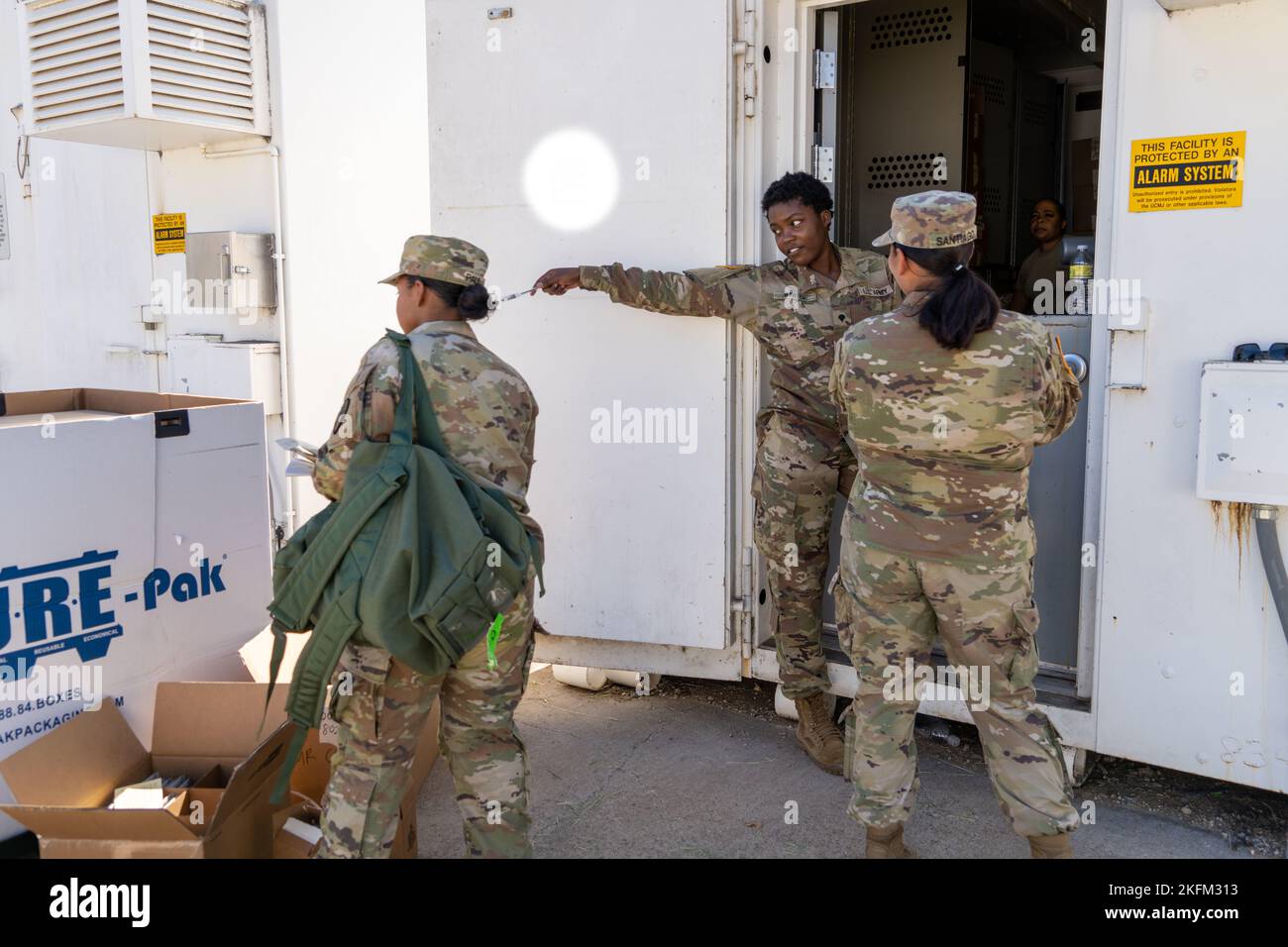 U.S. Army unit supply specialists with the 369th Special Troops ...