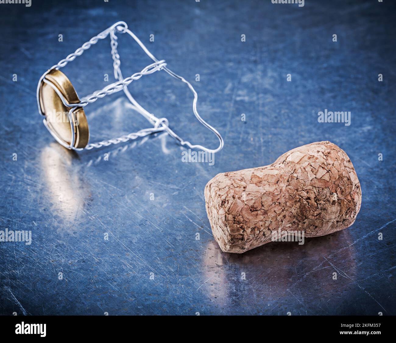 Cork stopper with twisted wire on metallic background Stock Photo - Alamy