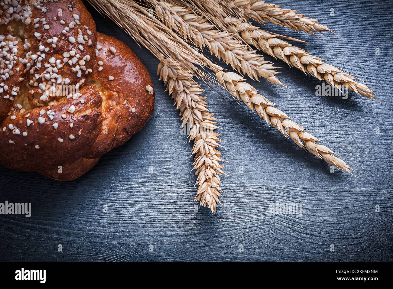 ears of wheat and sweet bun Stock Photo - Alamy