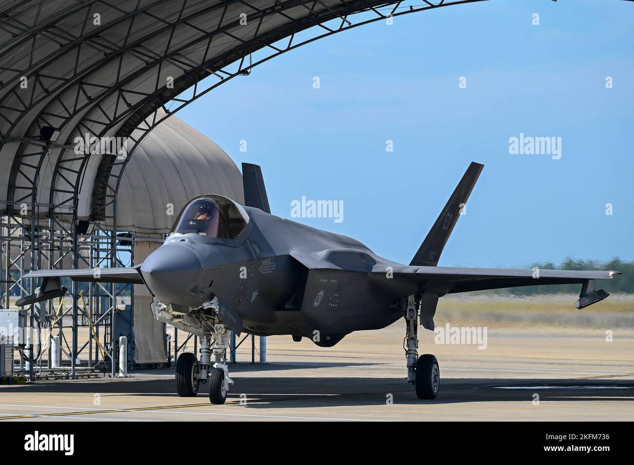 Raymond james stadium flyover hi-res stock photography and images - Alamy