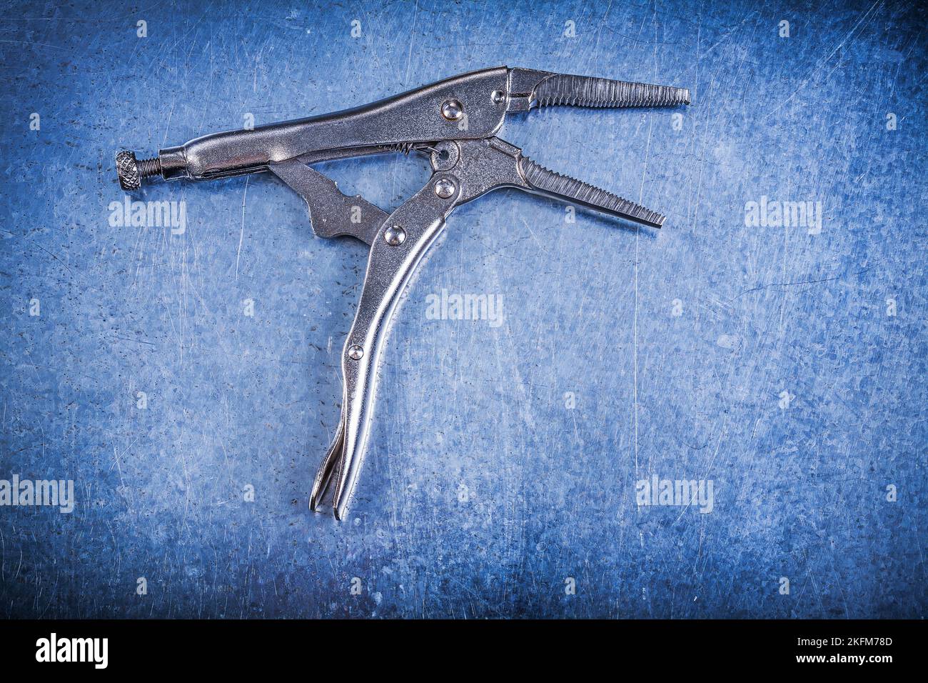 Locking jaws hi-res stock photography and images - Alamy