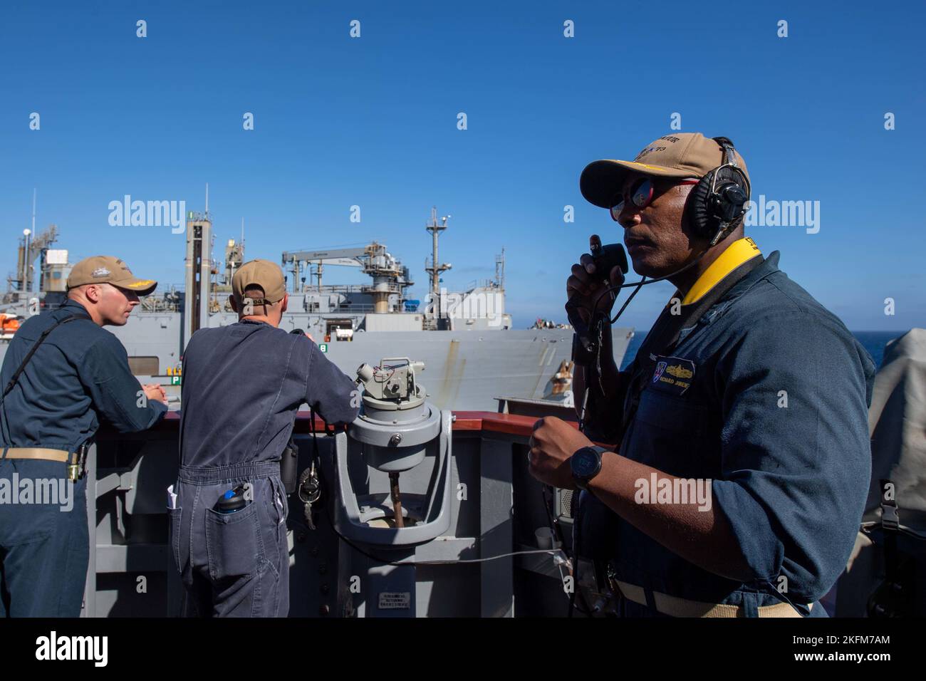 220925-N-SN516-2125 PACIFIC OCEAN (Sept. 25, 2022) Cmdr. Rich Jimenez ...