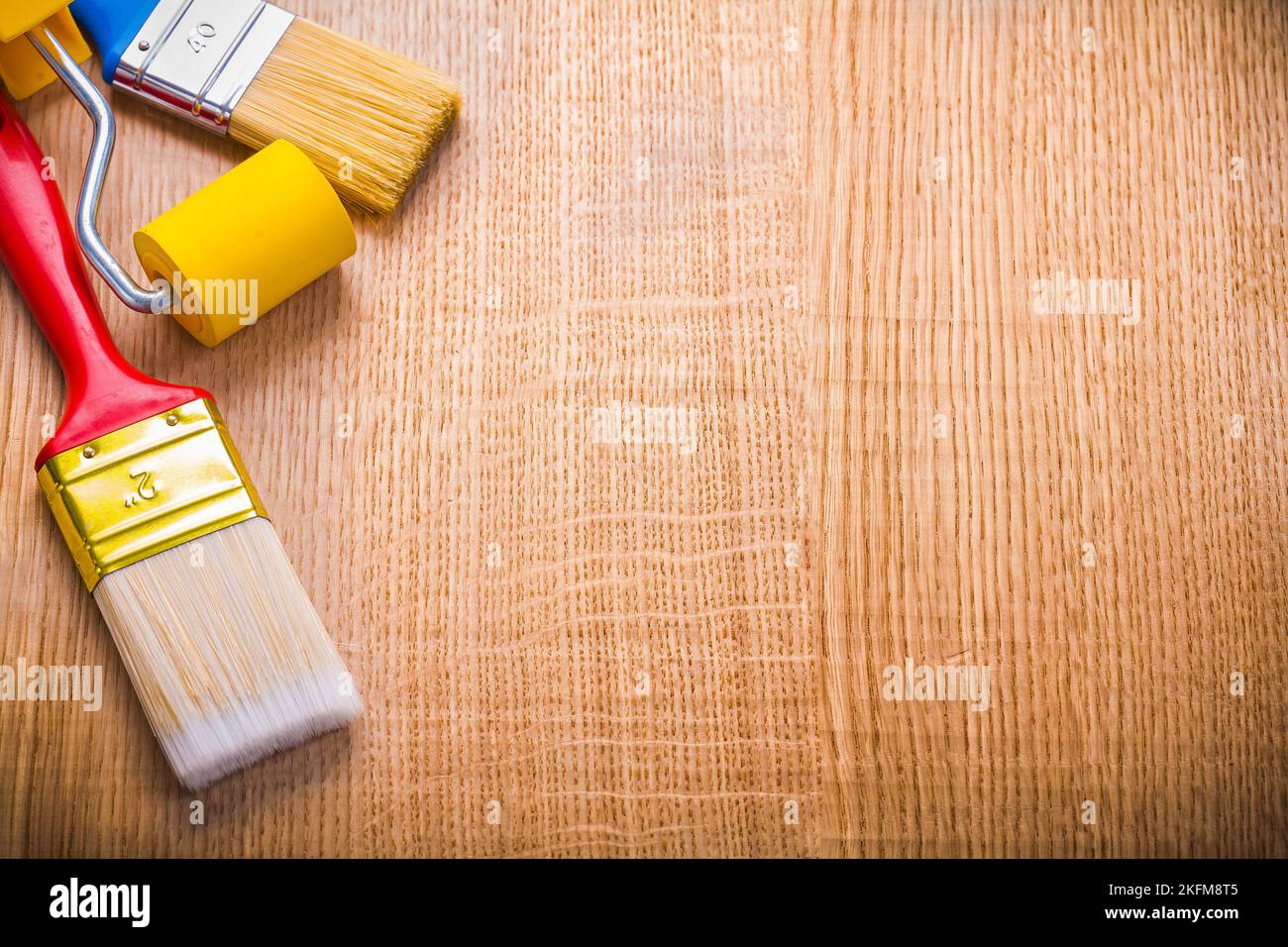 No people shot organized table hi-res stock photography and images - Alamy