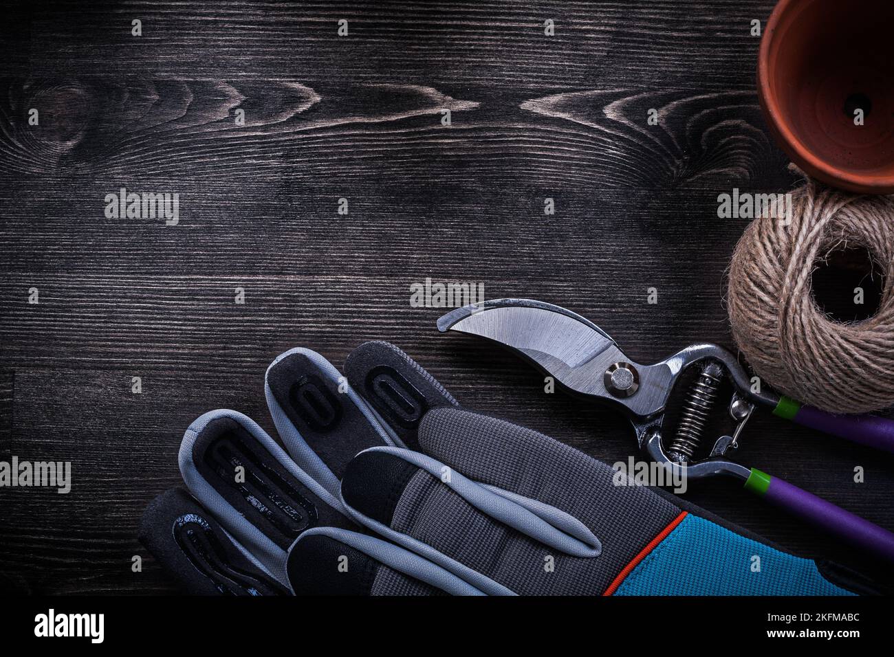 Peat cutting tool hi-res stock photography and images - Alamy
